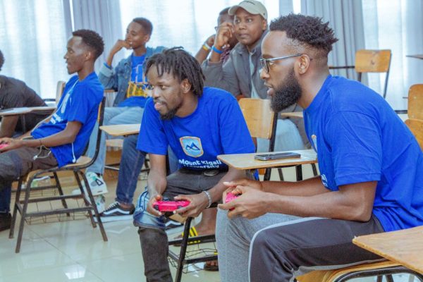 Mount Kigali University donates e-sports equipment to Dream Team ...